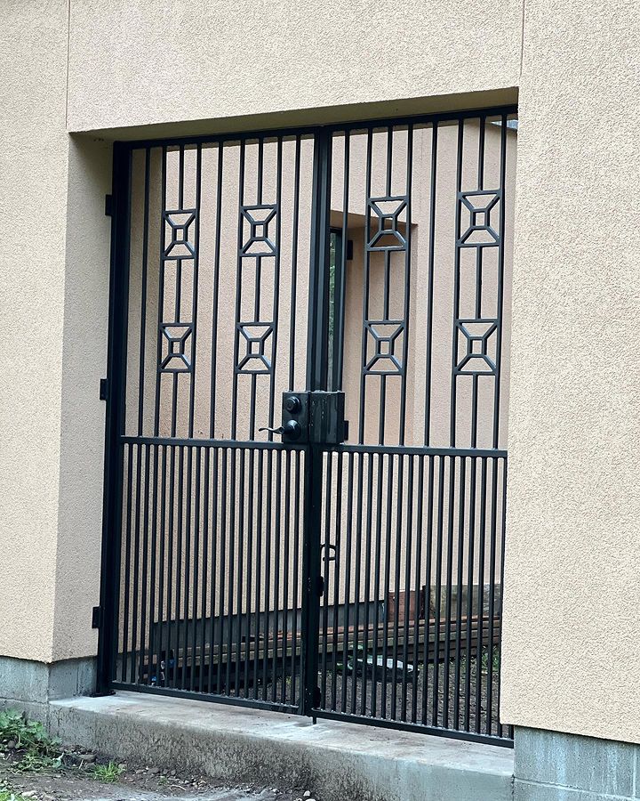 Custom Metal Gate in Woodinville, WA | Fences & Gates Pro